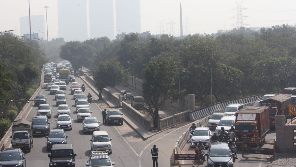 दिल्ली-NCR में लागू होने जा रहा नया नियम, इन वाहनों को नहीं मिलेगा ...