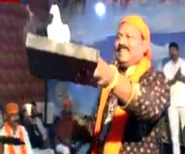 रसूखदार लोगों पर रहती थी कैंडी बाबा की नजर, पहले विश्वास जीतता फिर ...