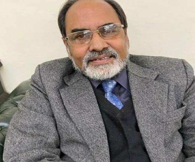 वरिष्ठ रंगकर्मी गोपाल सिन्हा अब ऑनलाइन समझा रहे लखनऊ रंगमंच का इतिहास - Senior artist Gopal ...