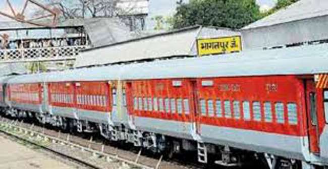 भागलपुर रूट की एलएचबी रैक से चलने वाली दसवीं ट्रेन होगी फरक्‍का, रेलवे ...