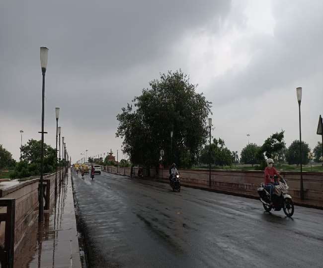 UP Weather Update: काले बादलों ने आसमान में डेरा जमाया, लखनऊ में तेज ...