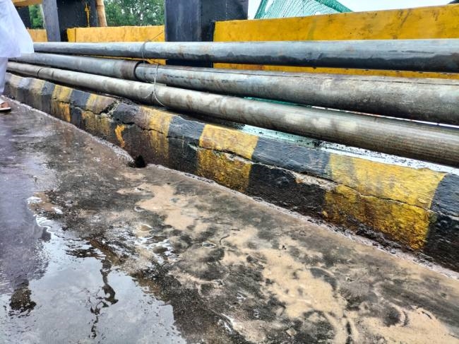 दाहा नदी पुल के एक स्पैन गार्डर में आई दरार - cracks in spin garder of ...
