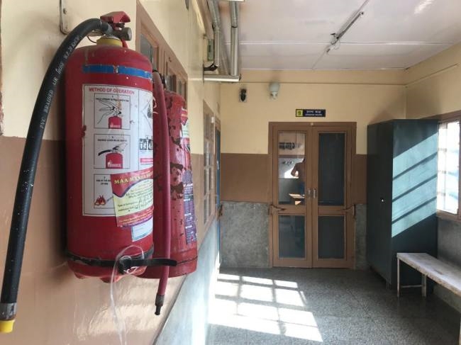 नहीं जानकारी कैसे इस्तेमाल करें अग्निशमन यंत्र - Fire extinguishers are ...