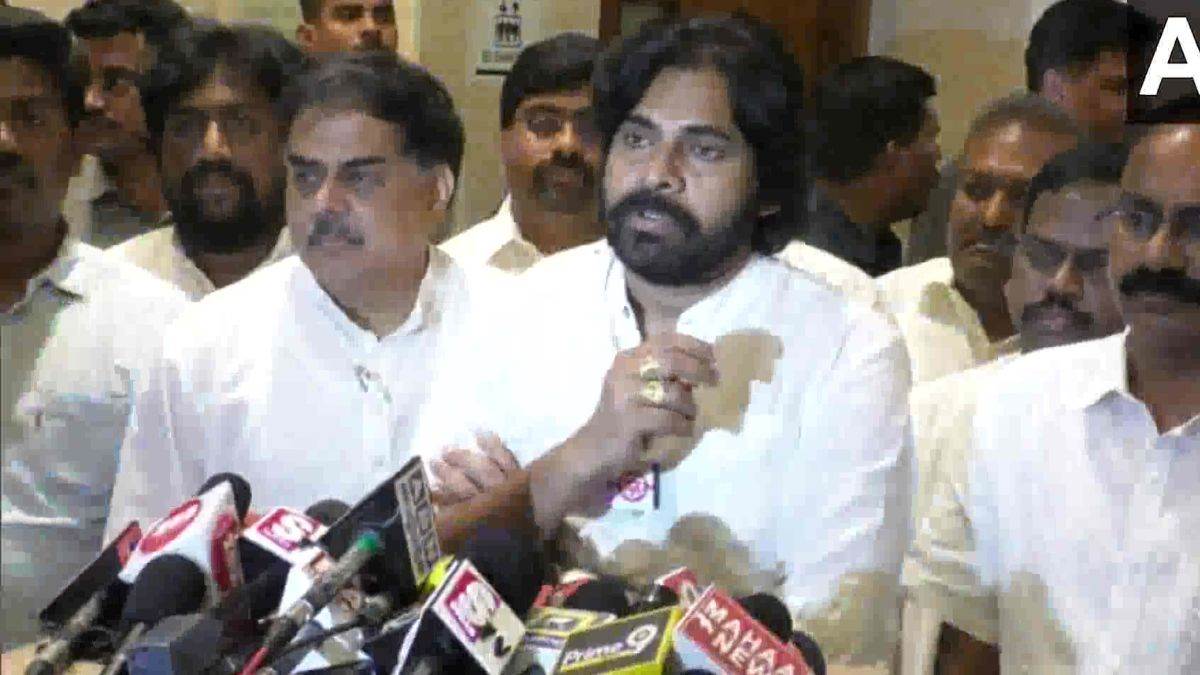 Modi-Pawan Meet: अभिनेता पवन कल्याण ने पीएम मोदी से की मुलाकात, आंध्र प्रदेश के लिए अच्छे दिनों ...