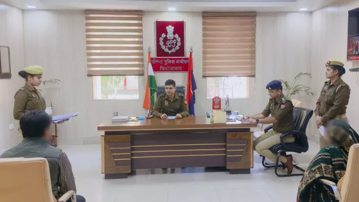 समस्या सुनाते समय SSP ने टोका तो भड़का फौजी, दोनों में जमकर हुई तकरार; हाथापाई तक आई नौबत ...