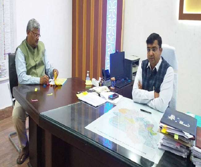 West Champaran: पंचायती राज संस्थाओं को शीघ्र स्थानांतरित करें प्रबंधन ...