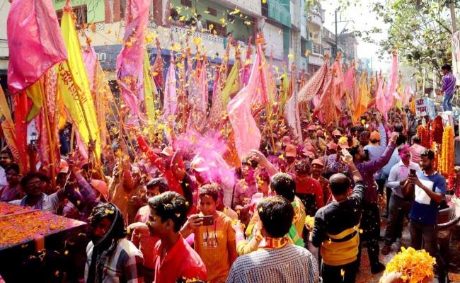 धूमधाम से निकली खाटू श्याम की निशान यात्रा - Nishan Yatra of Shri Khatu ...