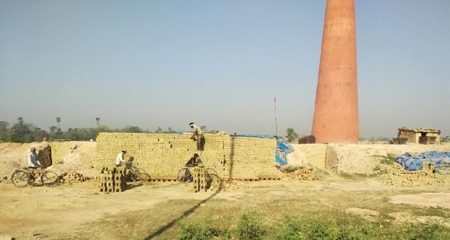 शारीरिक दूरी को अपनाते हुए जिले में शुरू होंगे ईंट भट्ठे - will start ...