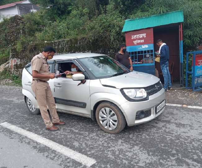 बिना कोविड रिपोर्ट के कैम्पटी फाल घूमने पहुंचे पर्यटक, 36 वाहन चालकों ...