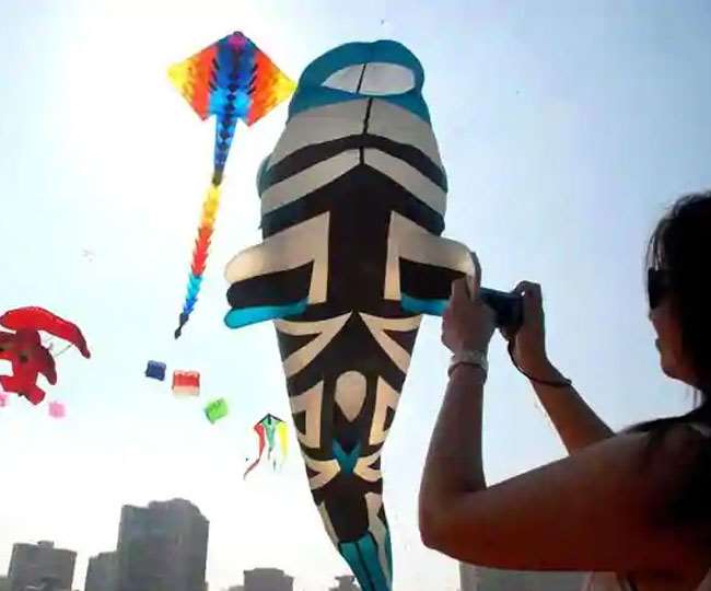 Independence Day: पतंग से दे रहे कोविड-19 के प्रति जागरुकता का संदेश ...