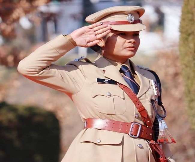 पहाड़ की महिला आइपीएस का नशे के खिलाफ फिटनेस चैलेंज, वीडियाे बनाकर टैक ...