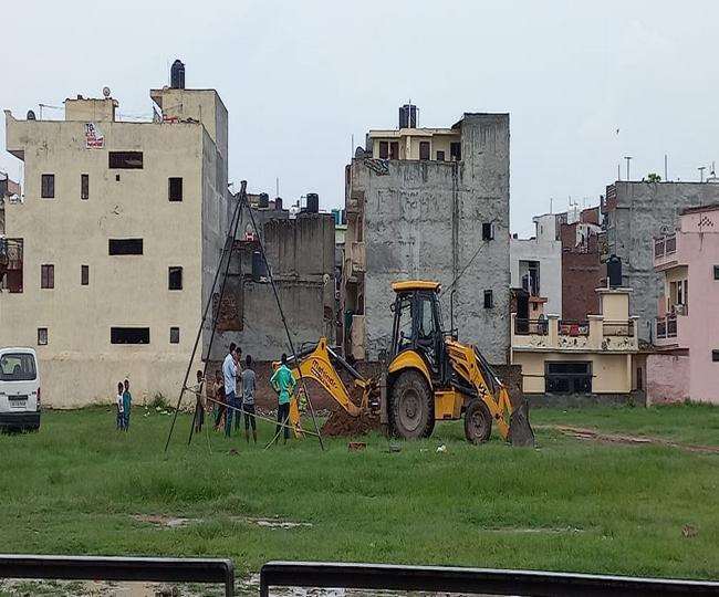 24 घंटे पानी की सप्लाई प्रोजेक्ट की भेंट चढ़ा मनीमाजरा का खेल मैदान, 12 ...