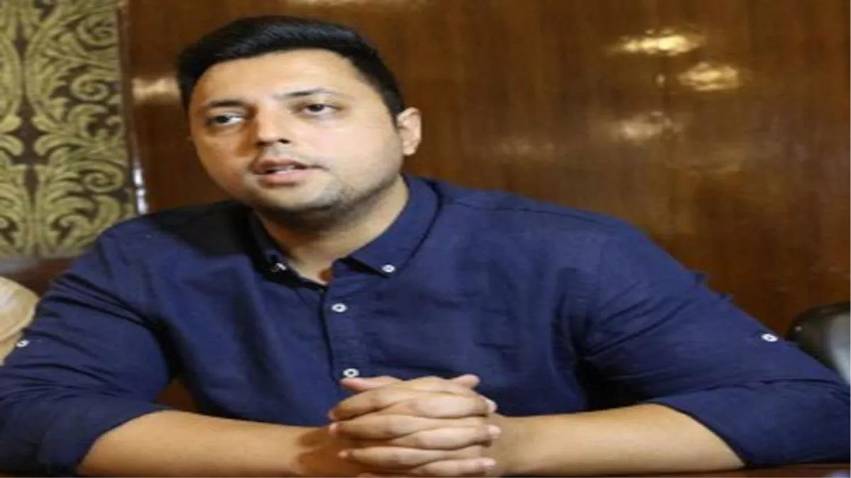 Ashray Sharma: पूर्व केंद्रीय मंत्री सुखराम के पौत्र आश्रय शर्मा की ...