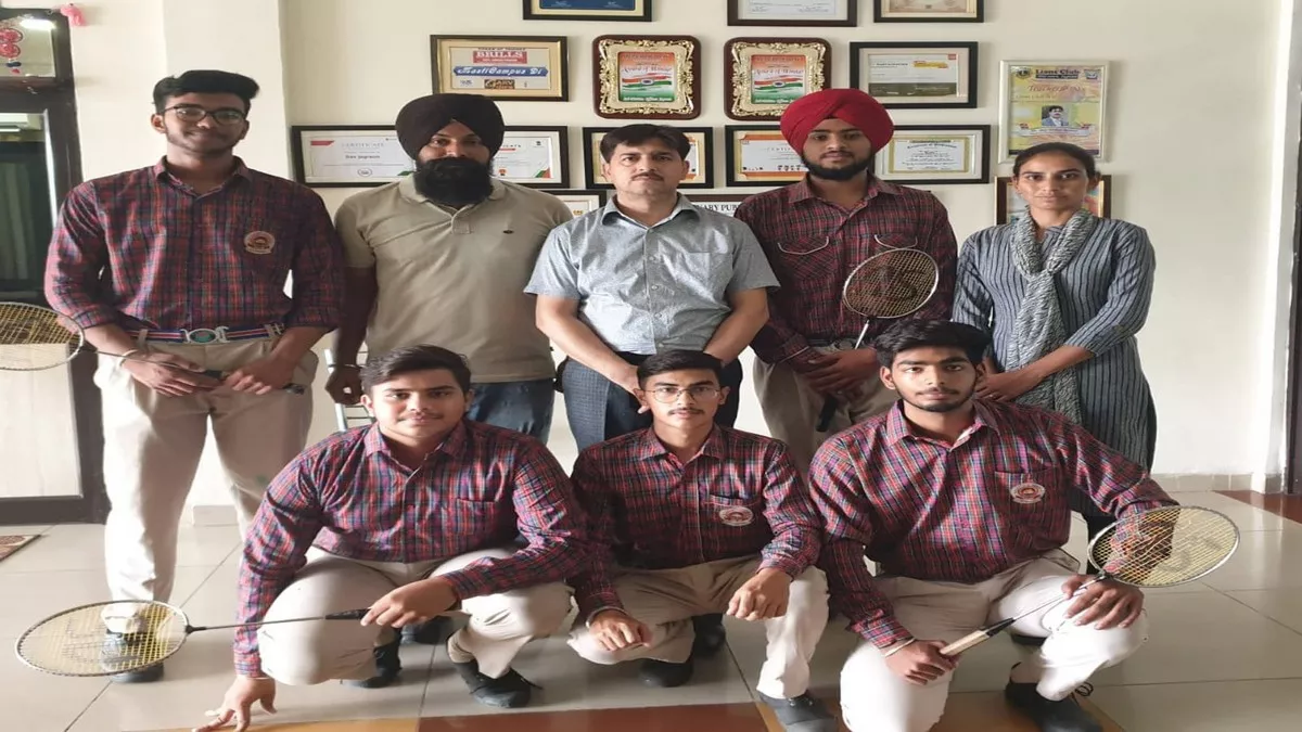 डीएवी सैंटनरी स्कूल जगराओं के खिलाड़ियों का शानदार प्रदर्शन, बैडमिंटन व ...