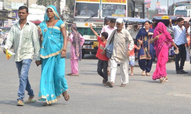 सवा पांच घंटे शामली-दिल्ली रेलमार्ग पर रहा मेगा ब्लाक - mega block in ...