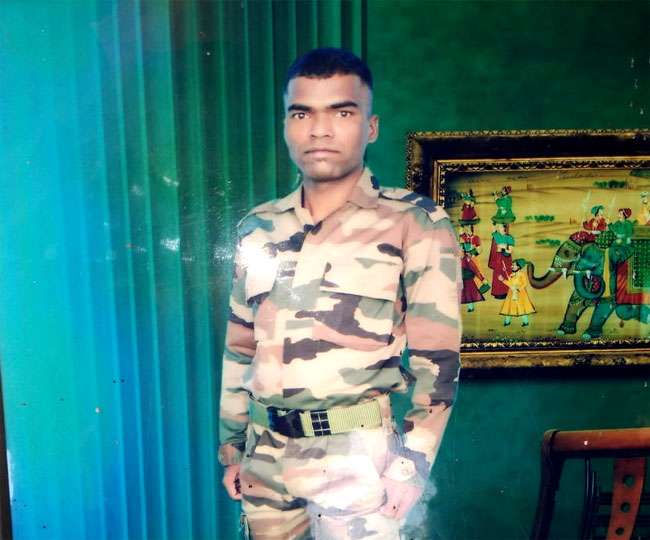 भारत-पाक सीमा पर फायरिंग में झारखंड का लाल शहीद, गुमला के पैतृक गांव ...