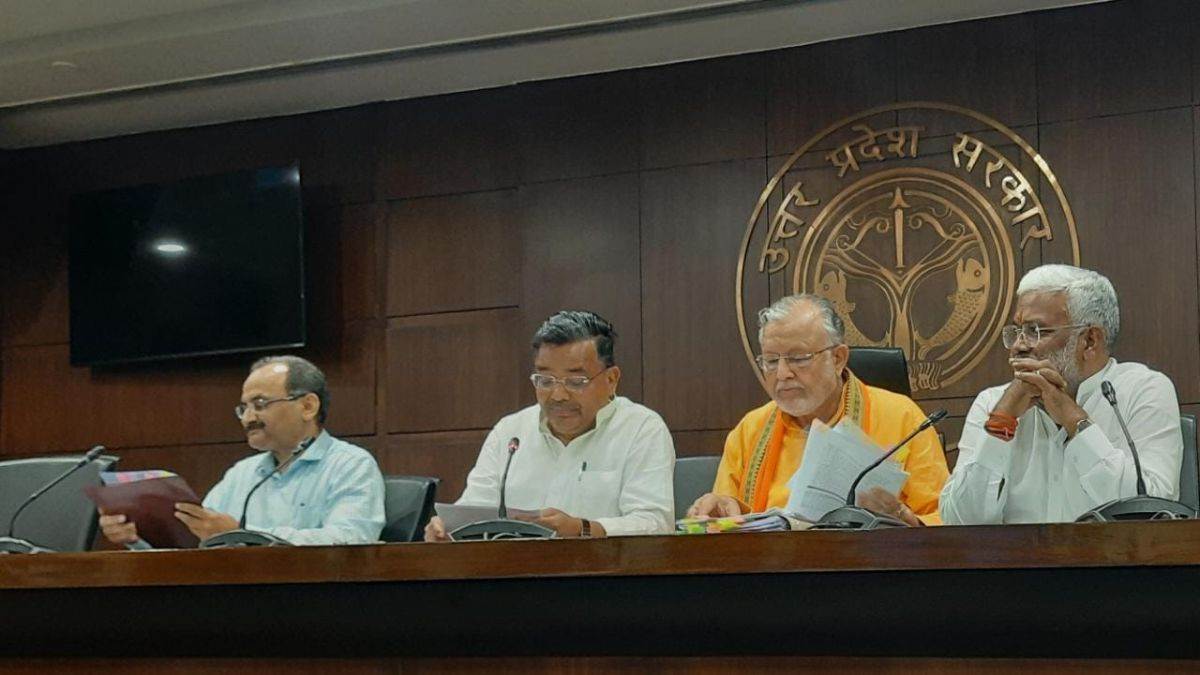 UP Cabinet Meeting: योगी आदित्यनाथ कैबिनेट की बैठक किसानों को समर्पित ...