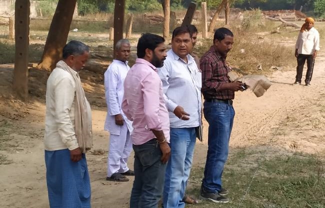 मेड़िया में मंडी समिति के लिए भूमि का सीमांकन - Land demarcation for ...