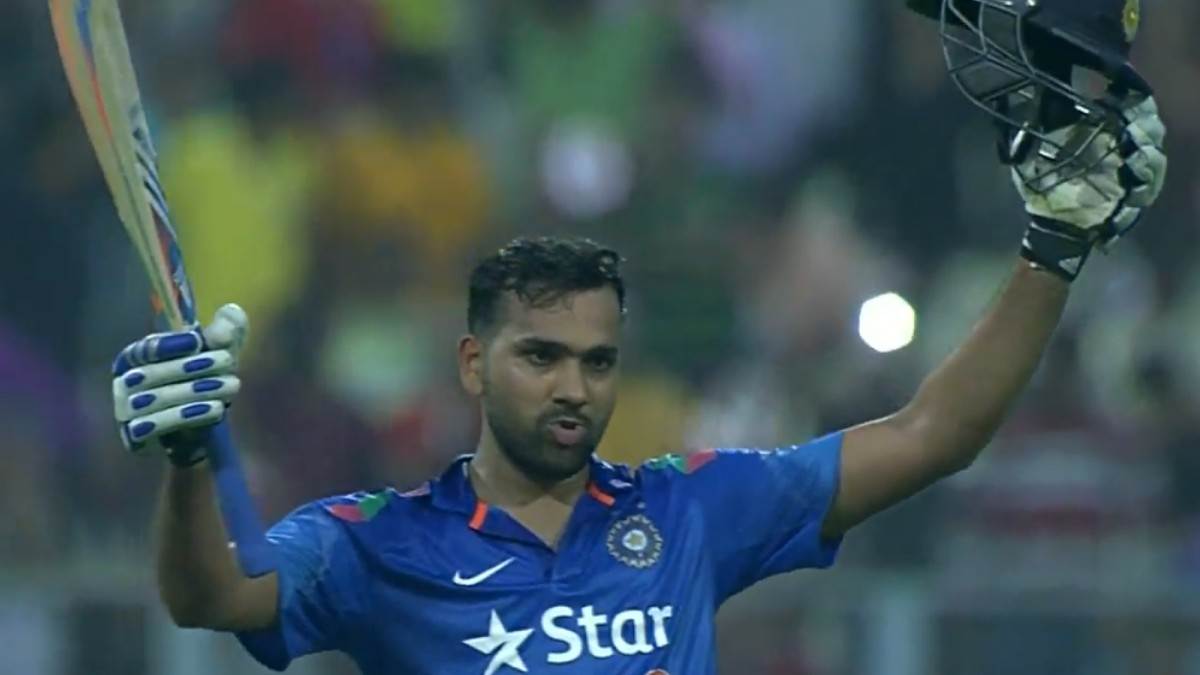 Rohit Sharma: आज के ही दिन Hitman ने खिंची थी ऐसी लकीर, जिसे अभी तक कोई ... Rohit Sharma: आज के ही दिन Hitman ने खिंची थी ऐसी लकीर, जिसे अभी तक कोई ...