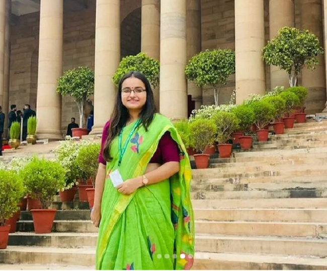 UPSC Success Story: जॉब के साथ की यूपीएससी की तैयारी, पहले ही प्रयास ...