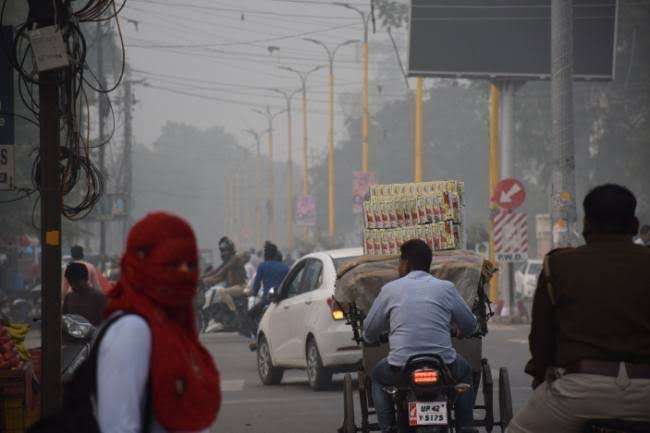 Air Quality Index Varanasi : रविवार को वाराणसी रहा प्रदेश का तीसरा ...