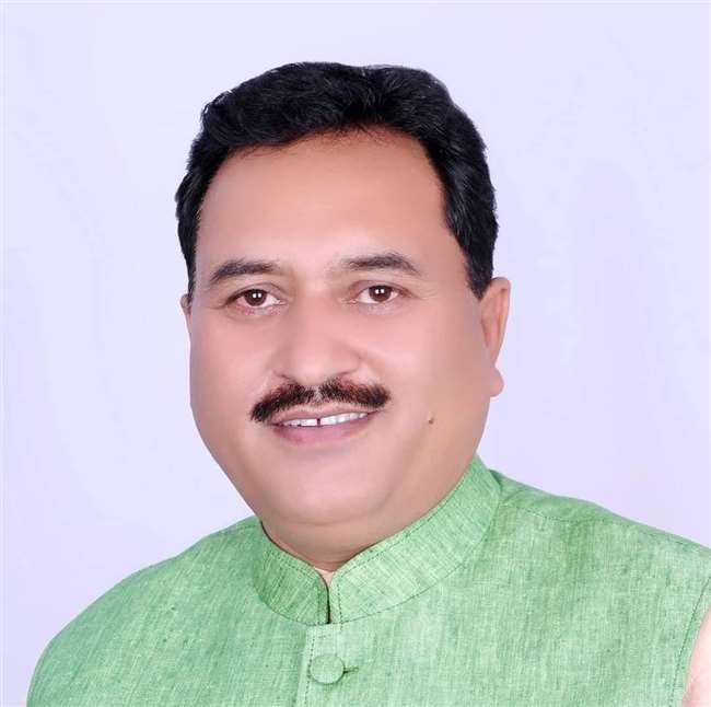 हल्द्वानी मंडी समिति के अध्यक्ष साह ने कहा कि विपक्ष और कमीशन एजेंट कर ...