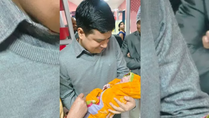 Bihar News: गवर्मेंट हॉस्पिटल से मुंह फेरने वालों के लिए कैमूर के डीएम ...