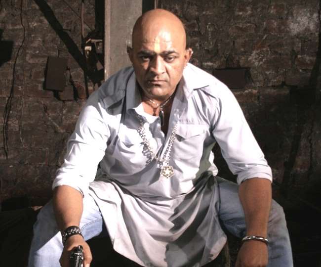 फिल्मी कहानी जैसा इस विलेन का सफर, रंगमंच का शौक परवान चढ़ा तो मायानगरी ...