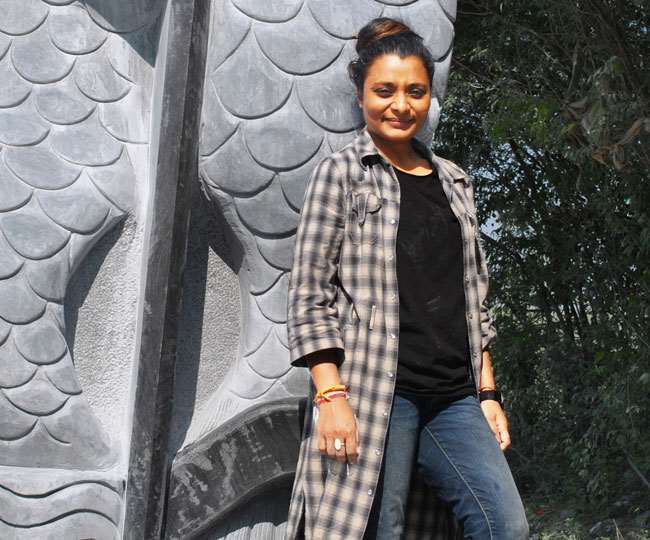 पठानकोट की रेणु बाला पत्थरों में डालती हैं जान, हुनर से पाया मुकाम; तीन ...