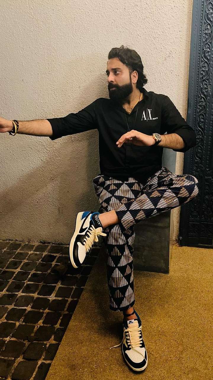 'कॉमेडियन बस्‍सी के शो में होती है अश्‍लील ट‍िप्‍पणी', अपर्णा यादव ने ...