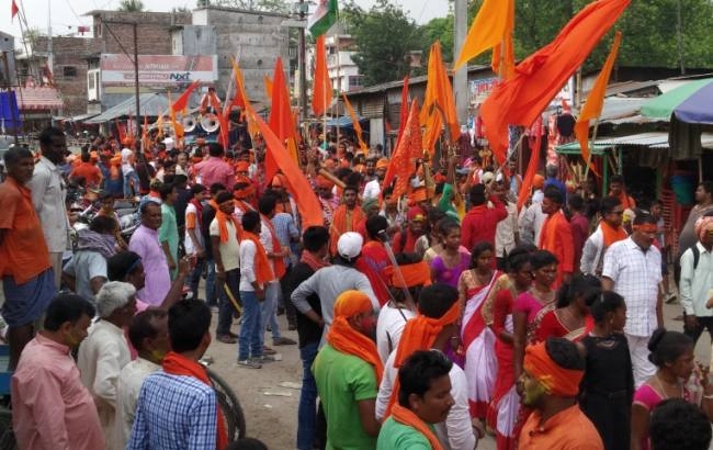 प्रखंडों में रही रामनवमी की धूम, मंदिरों पर दिखी रौनक