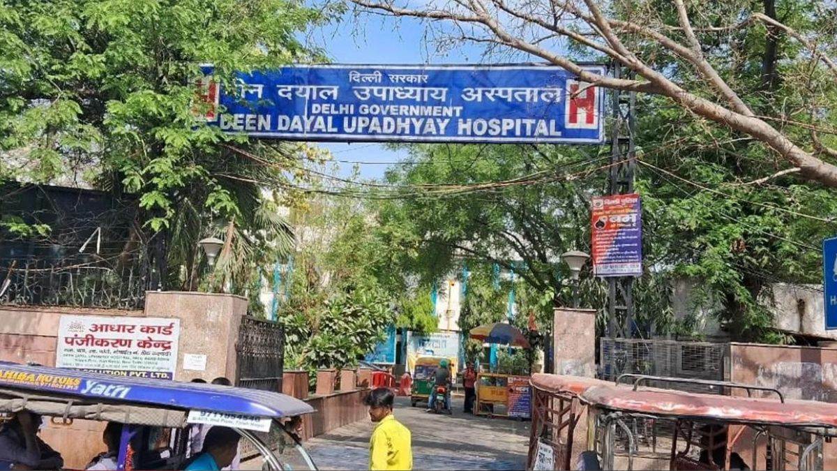 Delhi News: अभी दवा नहीं है आप बाद में आइए, डीडीयू से वापस लौट रहे टीबी ...