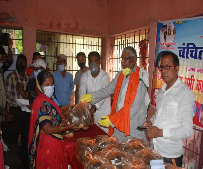 कोरोना से निपटने में सीएम हेमंत सोरेन के प्रयासों की मथुरा ने की तारीफ ...