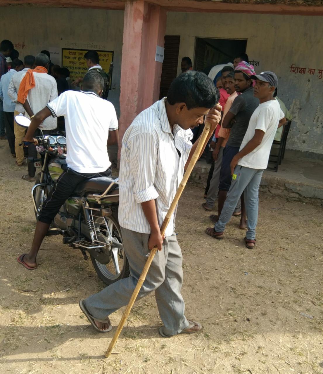 Jharkhand Panchayat Chunav: गांव की सरकार बनाने के लिए दिव्यांग वोटरों ...