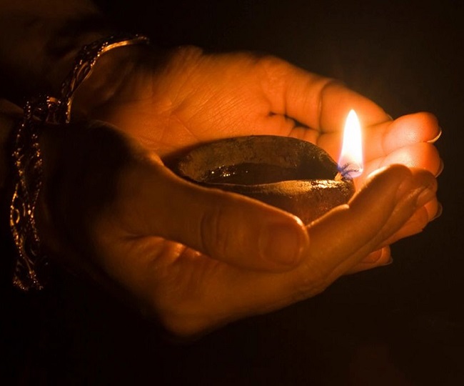 Ashadh Month 2025: बेहद खास है आषाढ़ का महीना, करें ये आसान उपाय ...