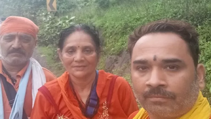 महाकालेश्वर यात्रा पर निकलीं कृष्णा बम, चार दिनों में पूरी करेंगी 130 ...