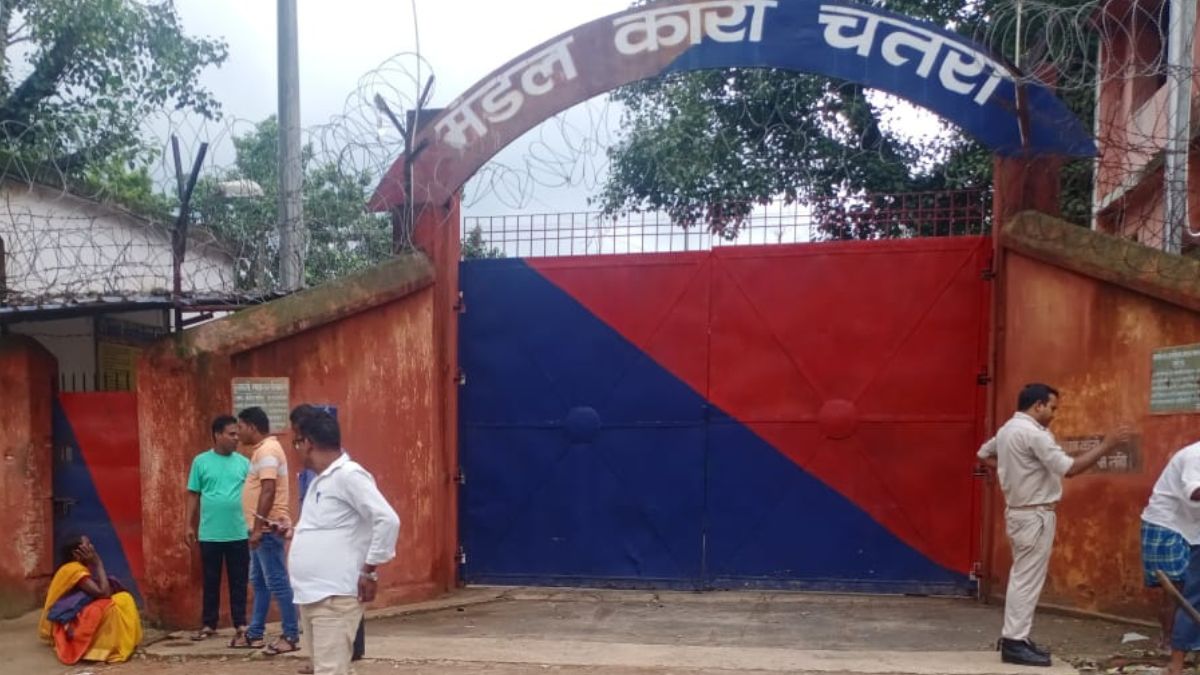 Jharkhand News: पिता को मृत पुत्र का मुंह दिखाने को तड़पती रही महिला ...