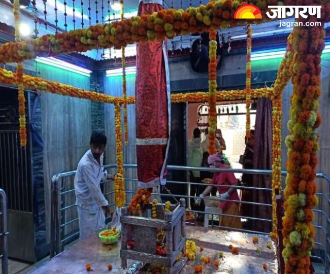 Alopi Devi Temple: इस जगह गिरा था मां सती के दाहिने हाथ का पंजा, जानें ...