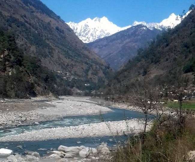 गौरीगंगा का जल भी गंगाजल जैसा शुद्ध, शीतकाल में कोहरे के आगोश में भी ...