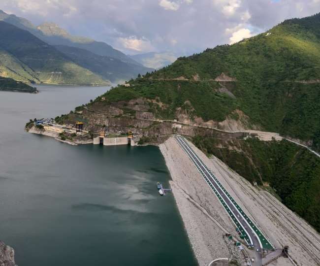 Tehri Dam: देश के नौ राज्यों को रोशन कर रहा है टिहरी बांध, जानिए इसके ...