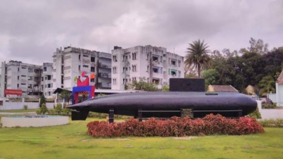 Sainik School Tilaiya: देश के सबसे बड़े सैनिक स्कूल में NDA के लिए ऐसे ...