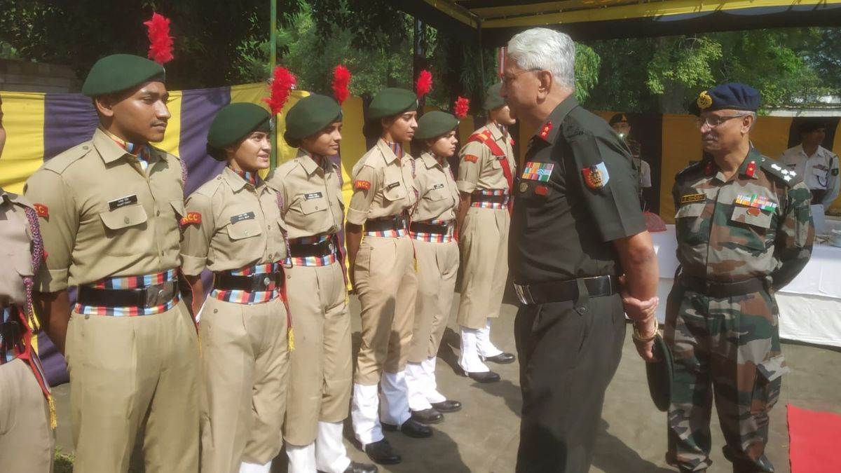 NCC कैडेट्स को मिलेगा ड्रोन बनाने का प्रशिक्षण, एडीजी संजय पुरी ने मेरठ ...
