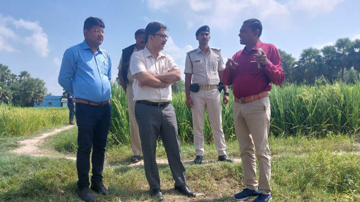 भारतीय राजदूत ब्रजेंद्र नवनीत ने दरभंगा पहुंचकर लिया मखाना उत्पादन का ...