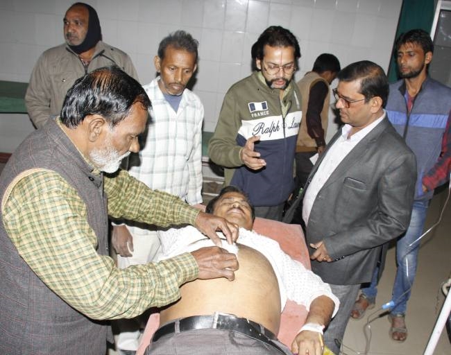 प्लाइवुड व्यापारी अंकुर रस्तोगी को गोली मारकर गल्ला लूटा - Plywood businessman Ankur Rastogi ...