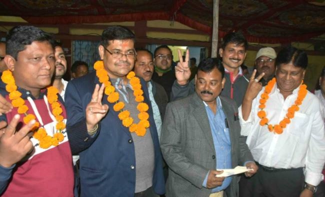 चौथी बार संबलपुर वकील संघ के अध्यक्ष बने डॉ. प्रमोद रथ - Dr. Pramod ...