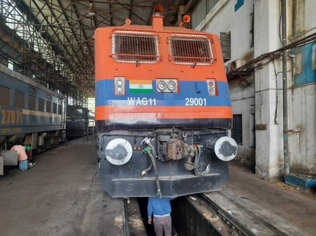 बंडामुंडा इलेक्ट्रिक शेड को मिला तीन वाग -11 लोको इंजन - Bundamunda ...