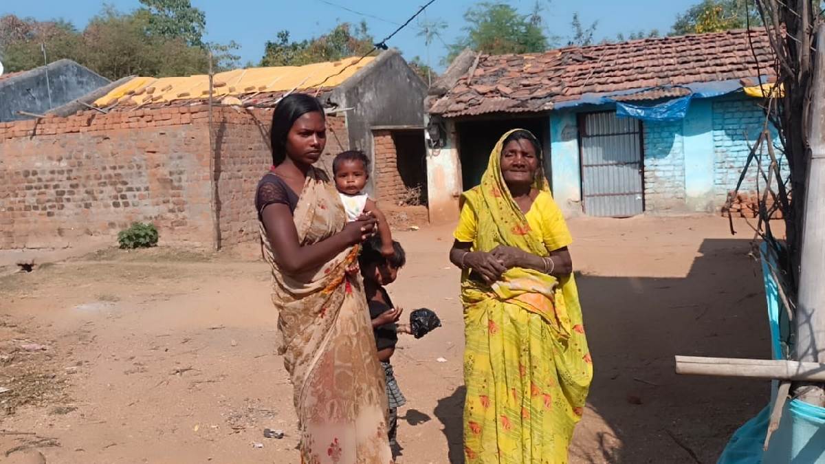 Conversion : दारू में फिर हो गया मतांतरण का खेल, बिरहोर टोला के पांच ...