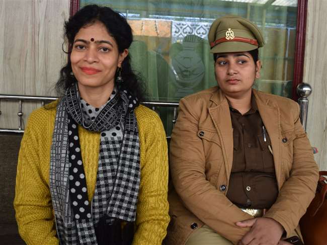 बच्चों में छिपी प्रतिभा को उभार रहीं सीमा मोदी Rampur News - Seema Modi ...