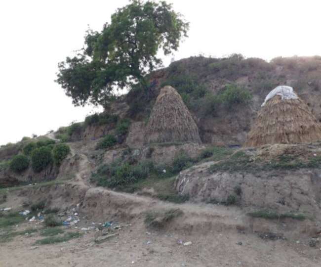 रहस्य से भरा है प्रयागराज के हंडिया तहसील का साथर गांव, एक टीले का भी ...