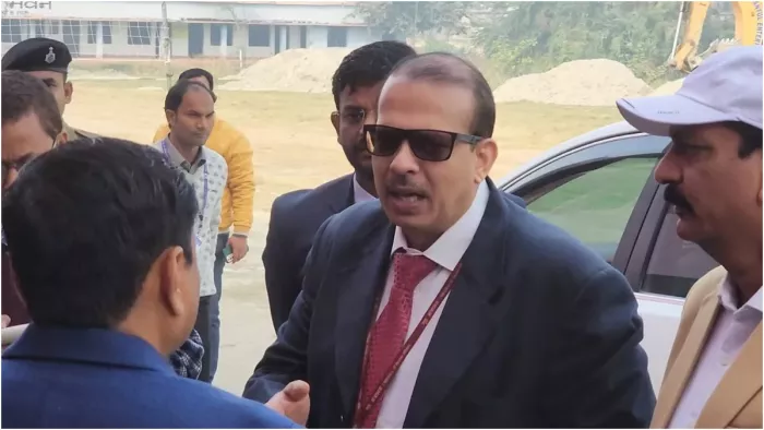 KK Pathak Angry: केके पाठक को फिर आया गुस्सा..! अचानक पहुंच गए निरीक्षण ...